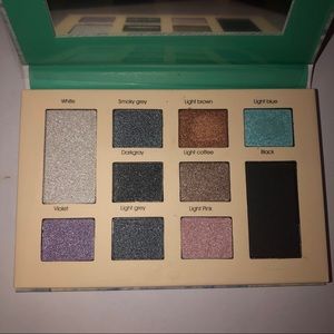 Okalan | Makeup | Perfect Stylist Eyes Palette | Poshmark
